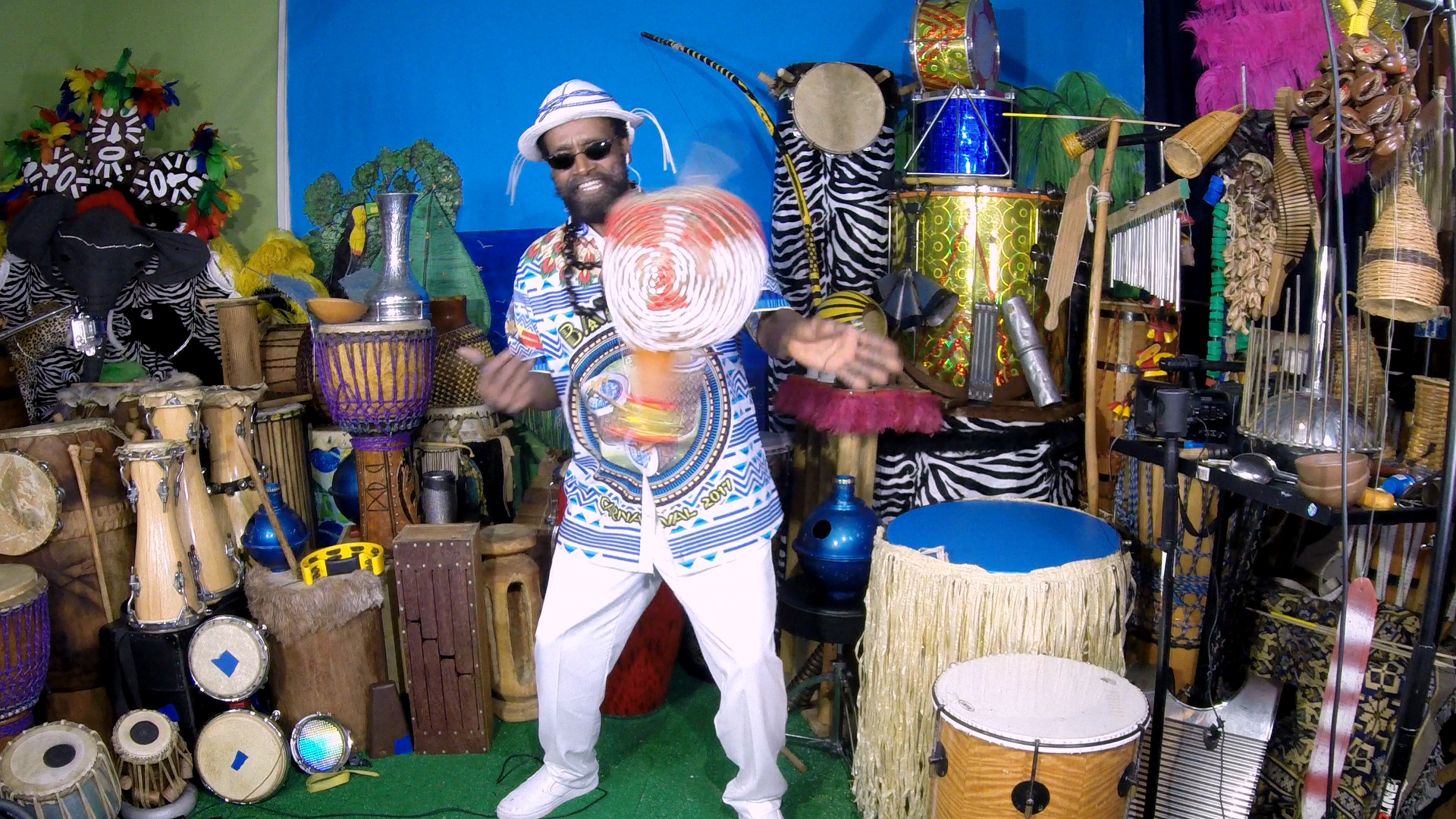 Shakerreen Batuque – Mestre Curtis Pierre